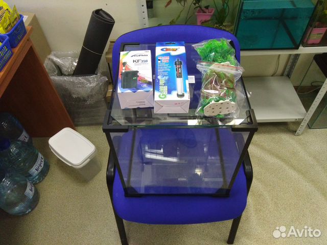 Аквариум куб aglass 45 л комплект с рыбкой