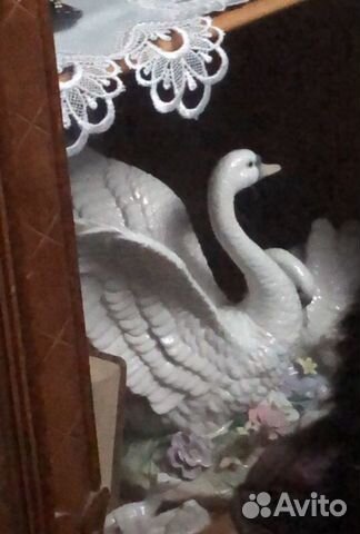 Фигура лебеди фарфор