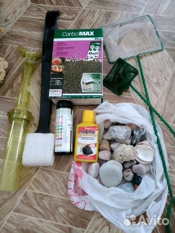 Камни, мелочи для аквариума