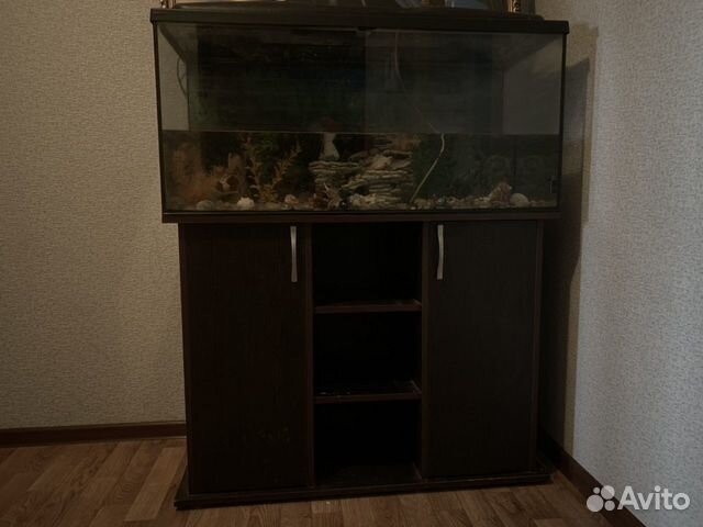 Аквариум на 200 литров вместе тумбочкой